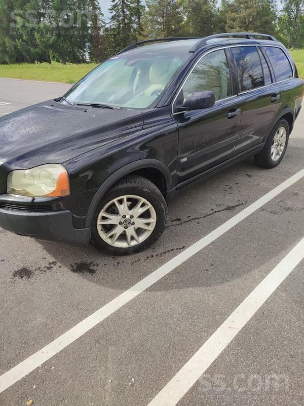 Melns Volvo XC90 2004 Alūksne, ar dzinēja tilpumu 2.40 L un nobraukumu 325 tūkst. km par 3000 €, foto 2 vietnē AUTOMOTO.COM.LV