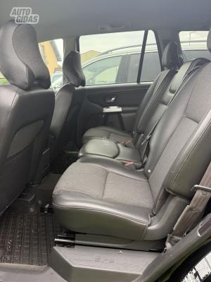 Black Volvo XC90 2004 in Kaunas, with an engine capacity of 2.40 L and mileage of 305 thousand km for 3400 €, photo 8 on AUTOMOTO.COM.LV