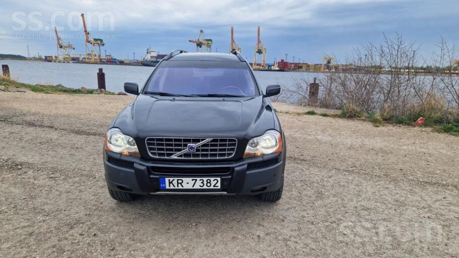 Melns Volvo XC90 2004 Rīga, ar dzinēja tilpumu 2.40 L un nobraukumu 561 tūkst. km par 3800 €, foto 4 vietnē AUTOMOTO.COM.LV