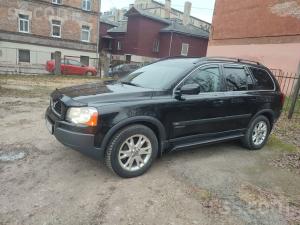 Black Volvo XC90 2004 in Riga, with an engine capacity of 2.40 L and mileage of 385 thousand km for 3350 €, photo  on AUTOMOTO.COM.LV