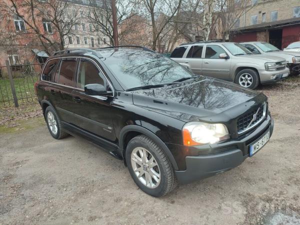 Melns Volvo XC90 2004 Rīga, ar dzinēja tilpumu 2.40 L un nobraukumu 385 tūkst. km par 3350 €, foto 5 vietnē AUTOMOTO.COM.LV