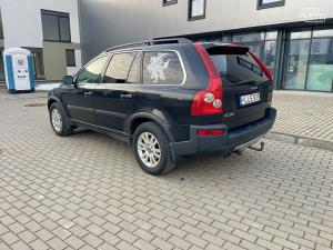 Black Volvo XC90 2004 in Vilnius, with an engine capacity of 2.40 L and mileage of 433 thousand km for 2800 €, photo 5 on AUTOMOTO.COM.LV