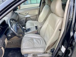 Black Volvo XC90 2004 in Vilnius, with an engine capacity of 2.40 L and mileage of 433 thousand km for 2900 €, photo 13 on AUTOMOTO.COM.LV