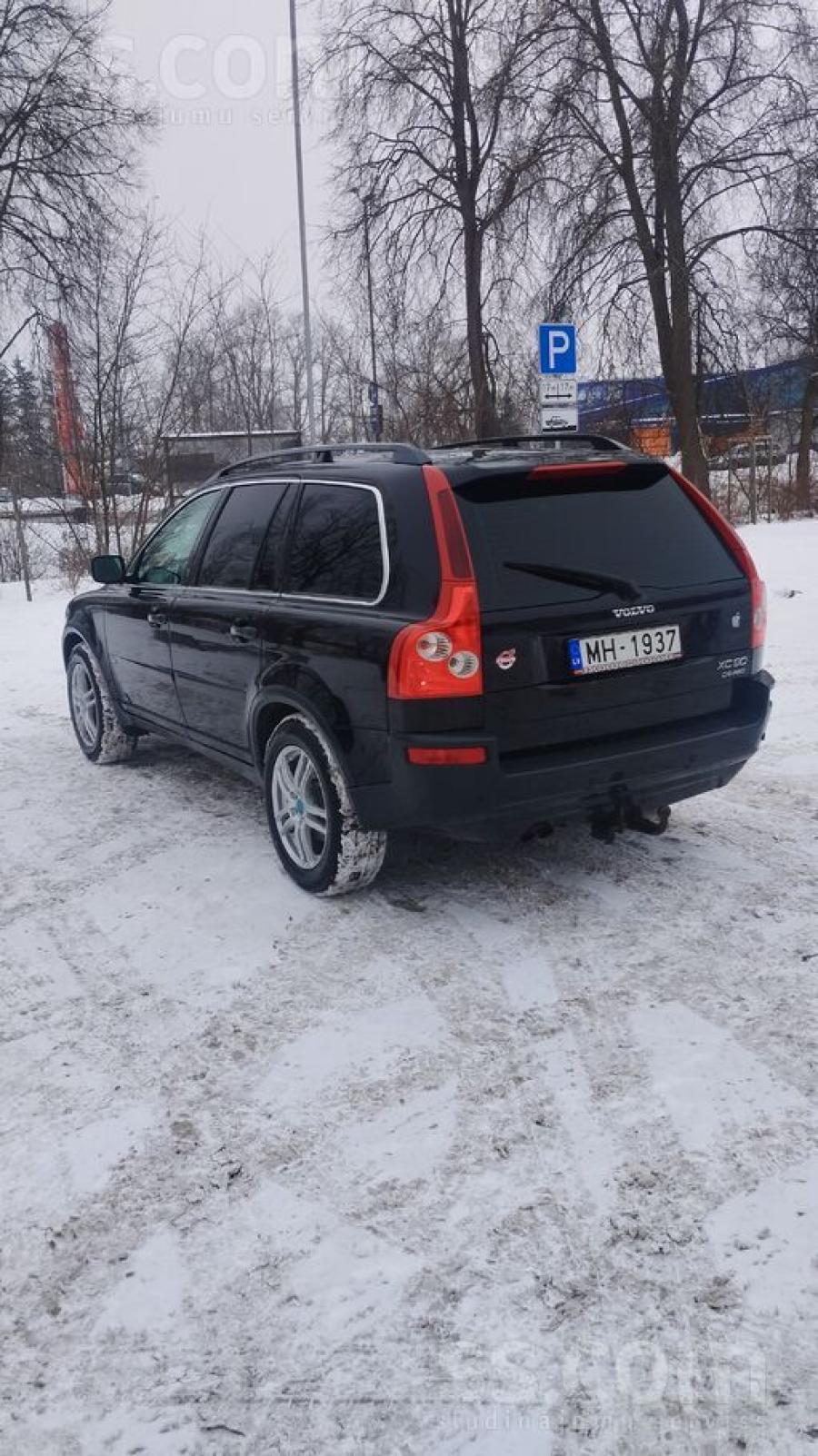 Черный Вольво ХС90 2004 в Елгава, объемом двигателя 2.40 л и пробегом 360 тыс. км за 3000 €, фото 4 на AUTOMOTO.COM.LV