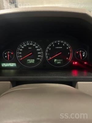 Черный Вольво ХС90 2004 в Даугавпилс, объемом двигателя 2.90 л и пробегом 295 тыс. км за 29800 €, фото 6 на AUTOMOTO.COM.LV