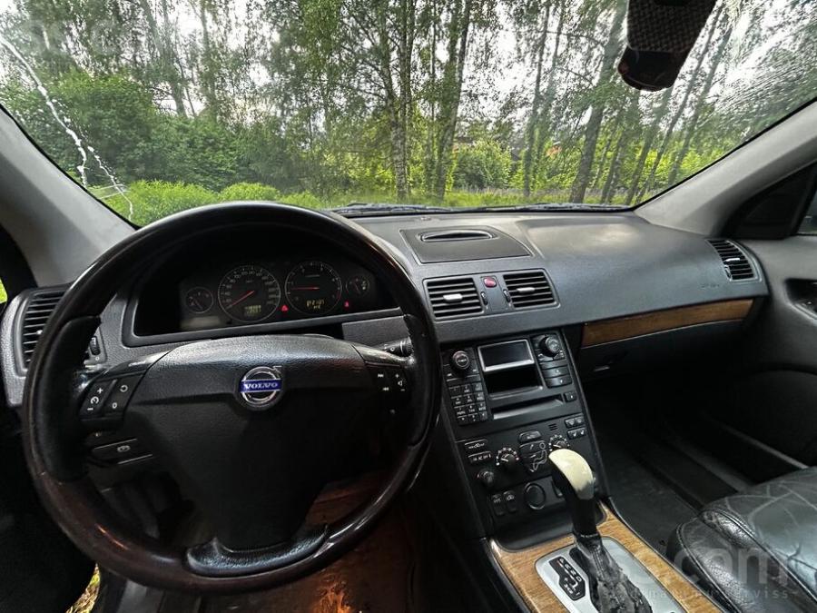 Melns Volvo XC90 2004 Rīga, ar dzinēja tilpumu 2.40 L un nobraukumu 0 tūkst. km par 2250 €, foto 12 vietnē AUTOMOTO.COM.LV