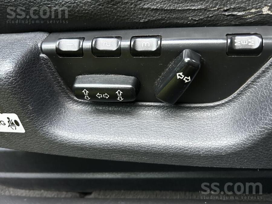 Melns Volvo XC90 2004 Rīga, ar dzinēja tilpumu 2.40 L un nobraukumu 0 tūkst. km par 2250 €, foto 16 vietnē AUTOMOTO.COM.LV