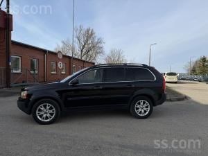 Black Volvo XC90 2004 in Cesis, with an engine capacity of 2.40 L and mileage of 0 thousand km for 3400 €, photo 6 on AUTOMOTO.COM.LV