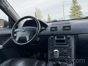 Black Volvo XC90 2004 in Cesis, with an engine capacity of 2.40 L and mileage of 0 thousand km for 3400 €, photo 17 on AUTOMOTO.COM.LV