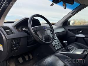Black Volvo XC90 2004 in Cesis, with an engine capacity of 2.40 L and mileage of 0 thousand km for 3400 €, photo 20 on AUTOMOTO.COM.LV