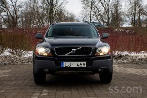 Черный Вольво ХС90 2004 в Елгава, объемом двигателя 2.40 л и пробегом 362 тыс. км за 3400 €, фото 3 на AUTOMOTO.COM.LV