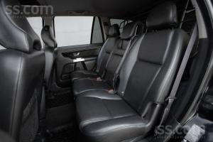 Black Volvo XC90 2004 in Jelgava, with an engine capacity of 2.40 L and mileage of 266 thousand km for 4800 €, photo 21 on AUTOMOTO.COM.LV