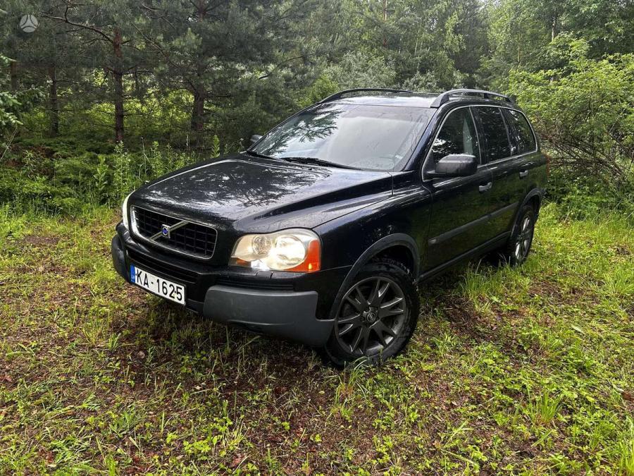 Черный Вольво ХС90 2004 в Вильнюс, объемом двигателя 2.40 л и пробегом 332 тыс. км за 2250 €, фото 1 на AUTOMOTO.COM.LV
