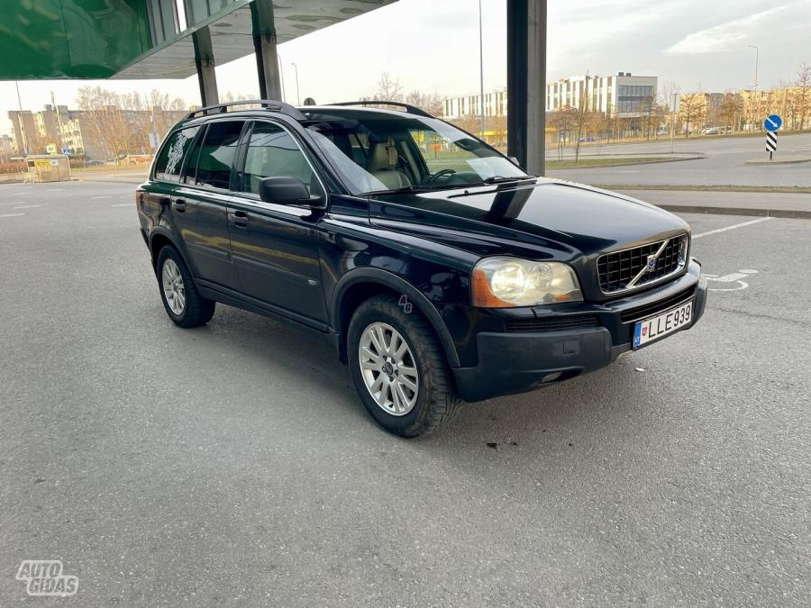 Black Volvo XC90 2004 in Vilnius, with an engine capacity of 2.40 L and mileage of 433 thousand km for 2900 €, photo 4 on AUTOMOTO.COM.LV