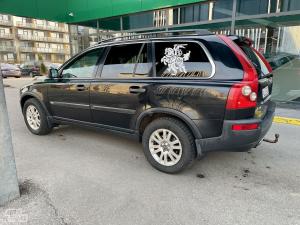 Black Volvo XC90 2004 in Vilnius, with an engine capacity of 2.40 L and mileage of 433 thousand km for 2900 €, photo 10 on AUTOMOTO.COM.LV