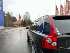 Черный Вольво ХС90 2004 в Рига, объемом двигателя 2.40 л и пробегом 315 тыс. км за 3690 €, фото 9 на AUTOMOTO.COM.LV