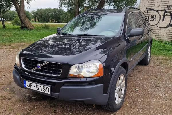 Melns Volvo XC90 2004 Grobiņa, ar dzinēja tilpumu 2.40 L un nobraukumu 334 tūkst. km par 3350 €, foto 1 vietnē AUTOMOTO.COM.LV