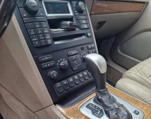 Melns Volvo XC90 2004 Grobiņa, ar dzinēja tilpumu 2.40 L un nobraukumu 334 tūkst. km par 3350 €, foto 9 vietnē AUTOMOTO.COM.LV