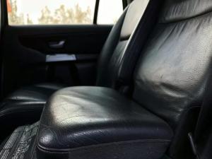 Black Volvo XC90 2004 in Riga, with an engine capacity of 2.40 L and mileage of 373 thousand km for 2990 €, photo 18 on AUTOMOTO.COM.LV
