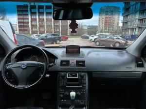Black Volvo XC90 2004 in Riga, with an engine capacity of 2.40 L and mileage of 406 thousand km for 3690 €, photo 11 on AUTOMOTO.COM.LV