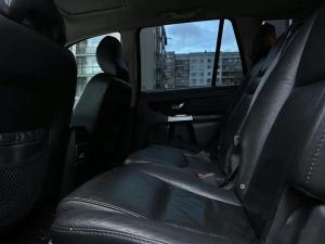 Black Volvo XC90 2004 in Riga, with an engine capacity of 2.40 L and mileage of 406 thousand km for 3690 €, photo 12 on AUTOMOTO.COM.LV