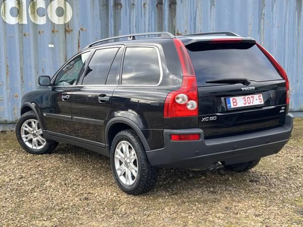Melns Volvo XC90 2004 Rīga, ar dzinēja tilpumu 2.40 L un nobraukumu 384 tūkst. km par 5995 €, foto 2 vietnē AUTOMOTO.COM.LV