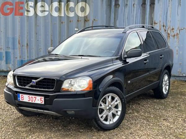 Melns Volvo XC90 2004 Rīga, ar dzinēja tilpumu 2.40 L un nobraukumu 384 tūkst. km par 5995 €, foto 3 vietnē AUTOMOTO.COM.LV