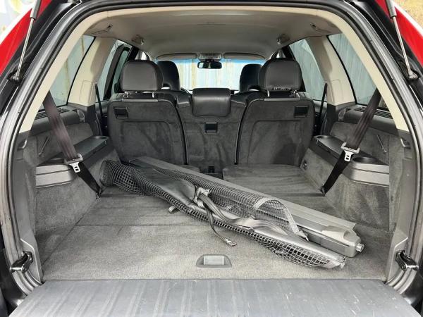 Melns Volvo XC90 2004 Rīga, ar dzinēja tilpumu 2.40 L un nobraukumu 384 tūkst. km par 5995 €, foto 5 vietnē AUTOMOTO.COM.LV