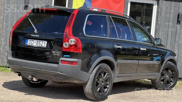 Black Volvo XC90 2004 in Riga, with an engine capacity of 2.40 L and mileage of 0 thousand km for 1990 €, photo 4 on AUTOMOTO.COM.LV