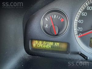 Black Volvo XC90 2004 in Riga, with an engine capacity of 2.40 L and mileage of 279 thousand km for 4000 €, photo 16 on AUTOMOTO.COM.LV