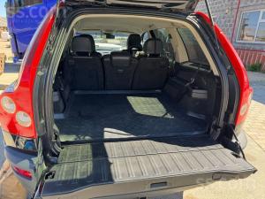 Black Volvo XC90 2004 in Riga, with an engine capacity of 2.40 L and mileage of 279 thousand km for 4000 €, photo 20 on AUTOMOTO.COM.LV