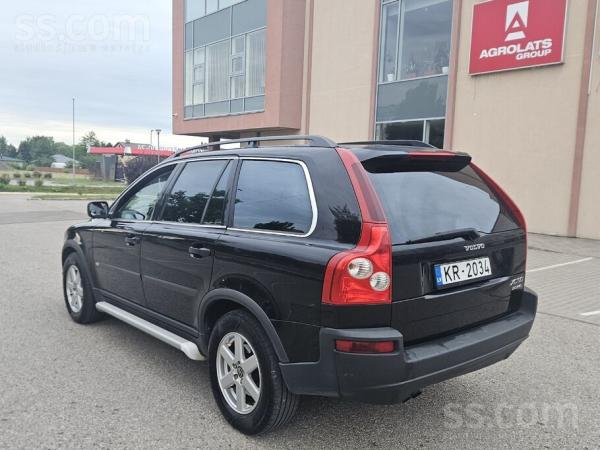 Melns Volvo XC90 2004 Jelgava, ar dzinēja tilpumu 2.40 L un nobraukumu 298 tūkst. km par 3300 €, foto 2 vietnē AUTOMOTO.COM.LV