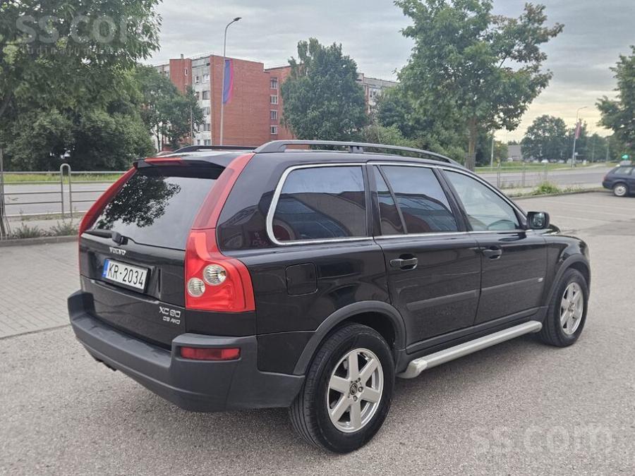 Черный Вольво ХС90 2004 в Елгава, объемом двигателя 2.40 л и пробегом 298 тыс. км за 3300 €, фото 4 на AUTOMOTO.COM.LV