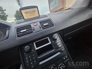 Черный Вольво ХС90 2004 в Елгава, объемом двигателя 2.40 л и пробегом 298 тыс. км за 3300 €, фото 12 на AUTOMOTO.COM.LV