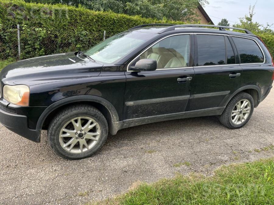 Melns Volvo XC90 2004 Rēzekne, ar dzinēja tilpumu 2.40 L un nobraukumu 445 tūkst. km par 1400 €, foto 4 vietnē AUTOMOTO.COM.LV