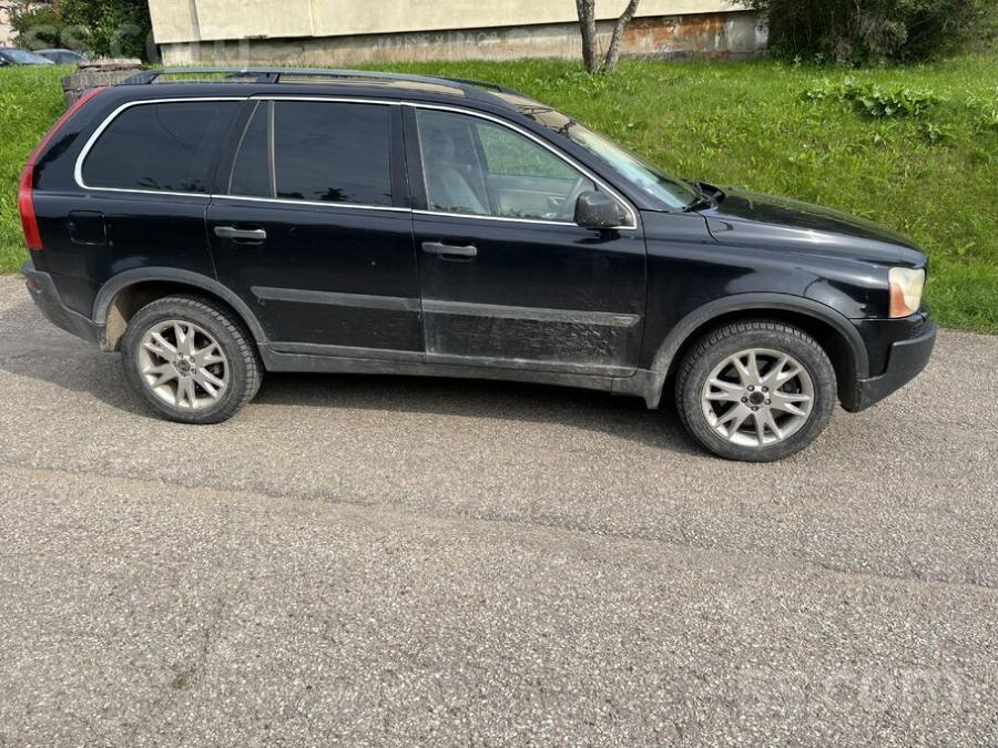 Melns Volvo XC90 2004 Rēzekne, ar dzinēja tilpumu 2.40 L un nobraukumu 445 tūkst. km par 1400 €, foto 6 vietnē AUTOMOTO.COM.LV