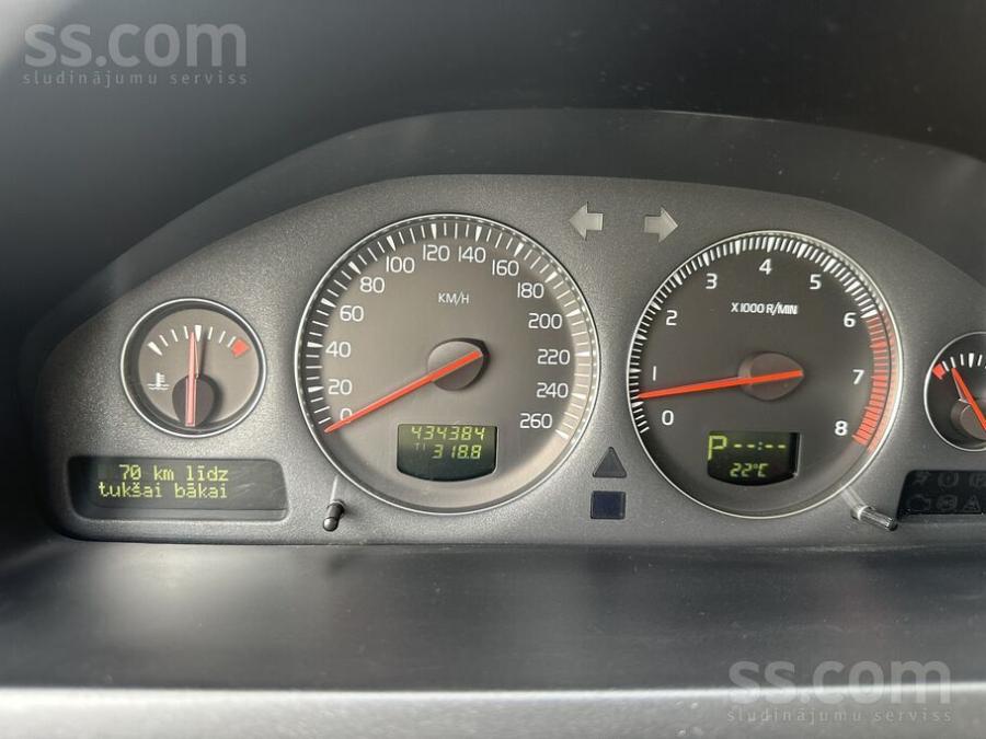 Melns Volvo XC90 2004 Rīga, ar dzinēja tilpumu 2.50 L un nobraukumu 434 tūkst. km par 3600 €, foto 8 vietnē AUTOMOTO.COM.LV