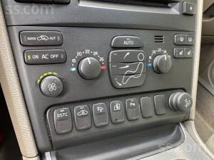 Melns Volvo XC90 2004 Rīga, ar dzinēja tilpumu 2.50 L un nobraukumu 434 tūkst. km par 3600 €, foto 16 vietnē AUTOMOTO.COM.LV