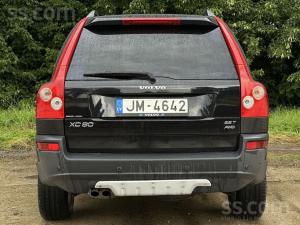 Melns Volvo XC90 2004 Rīga, ar dzinēja tilpumu 2.50 L un nobraukumu 434 tūkst. km par 3600 €, foto 29 vietnē AUTOMOTO.COM.LV