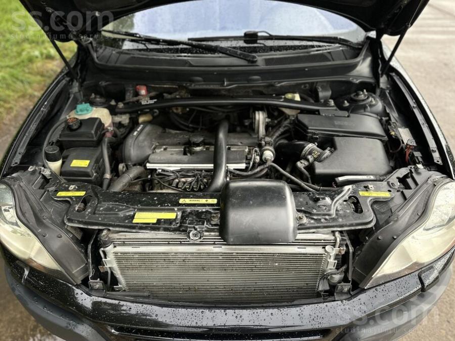Melns Volvo XC90 2004 Rīga, ar dzinēja tilpumu 2.50 L un nobraukumu 434 tūkst. km par 3600 €, foto 36 vietnē AUTOMOTO.COM.LV