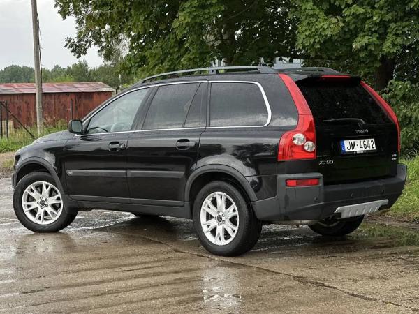 Melns Volvo XC90 2004 Rīga, ar dzinēja tilpumu 2.50 L un nobraukumu 434 tūkst. km par 3600 €, foto 6 vietnē AUTOMOTO.COM.LV