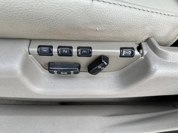 Melns Volvo XC90 2004 Rīga, ar dzinēja tilpumu 2.50 L un nobraukumu 434 tūkst. km par 3600 €, foto 9 vietnē AUTOMOTO.COM.LV