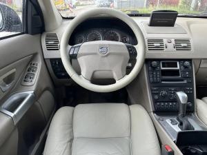 Melns Volvo XC90 2004 Rīga, ar dzinēja tilpumu 2.50 L un nobraukumu 434 tūkst. km par 3600 €, foto 13 vietnē AUTOMOTO.COM.LV