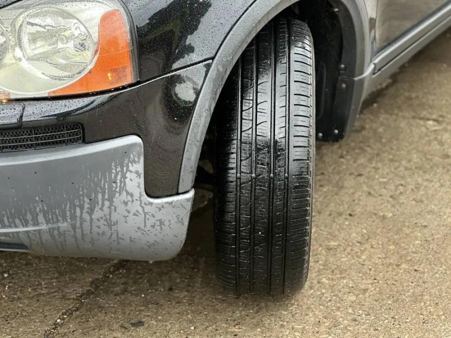 Melns Volvo XC90 2004 Rīga, ar dzinēja tilpumu 2.50 L un nobraukumu 434 tūkst. km par 3600 €, foto 34 vietnē AUTOMOTO.COM.LV