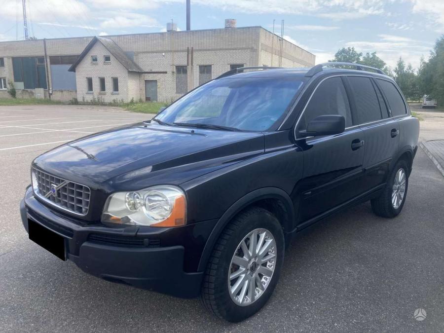 Black Volvo XC90 2004 in Marijampole, with an engine capacity of 2.40 L and mileage of 280 thousand km for 3999 €, photo 1 on AUTOMOTO.COM.LV