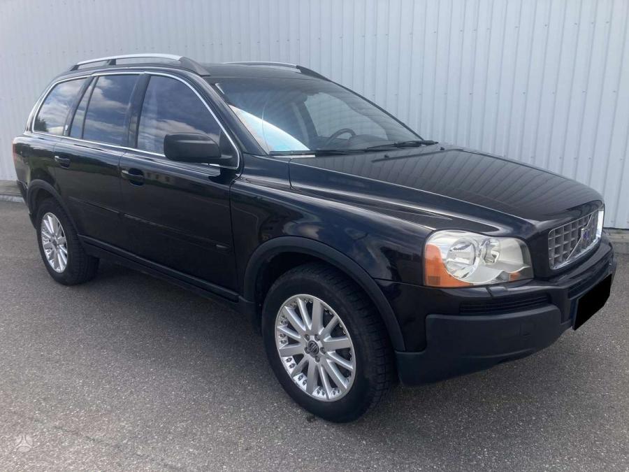 Black Volvo XC90 2004 in Marijampole, with an engine capacity of 2.40 L and mileage of 280 thousand km for 3999 €, photo 12 on AUTOMOTO.COM.LV
