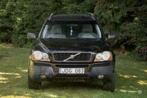 Melns Volvo XC90 2004 Plungė, ar dzinēja tilpumu 2.40 L un nobraukumu 322 tūkst. km par 3300 €, foto  vietnē AUTOMOTO.COM.LV