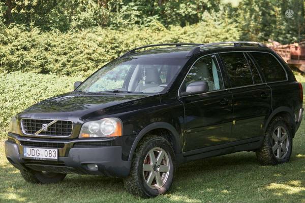 Melns Volvo XC90 2004 Plungė, ar dzinēja tilpumu 2.40 L un nobraukumu 322 tūkst. km par 3300 €, foto 2 vietnē AUTOMOTO.COM.LV