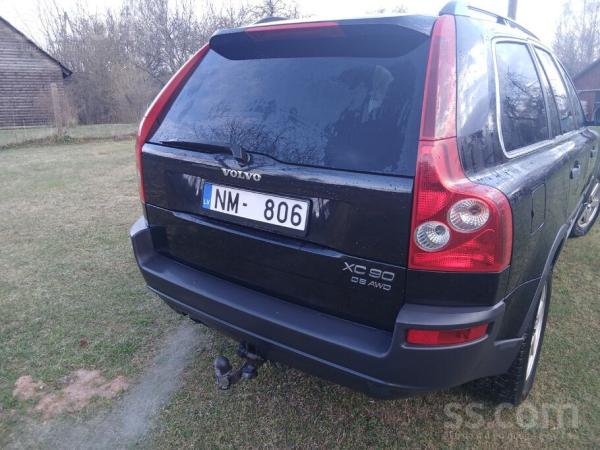 Melns Volvo XC90 2004 Rēzekne, ar dzinēja tilpumu 2.50 L un nobraukumu 365 tūkst. km par 3950 €, foto 5 vietnē AUTOMOTO.COM.LV