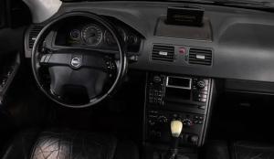 Melns Volvo XC90 2004 Jelgava, ar dzinēja tilpumu 2.40 L un nobraukumu 406 tūkst. km par 2300 €, foto 11 vietnē AUTOMOTO.COM.LV